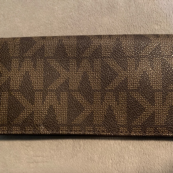 Michael Kors | Accessories | Michael Kors Large Signature Logo ...